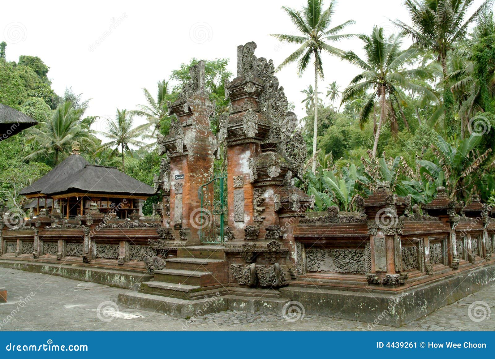 Famous Bali landmark stock image. Image of landmark, temple - 4439261