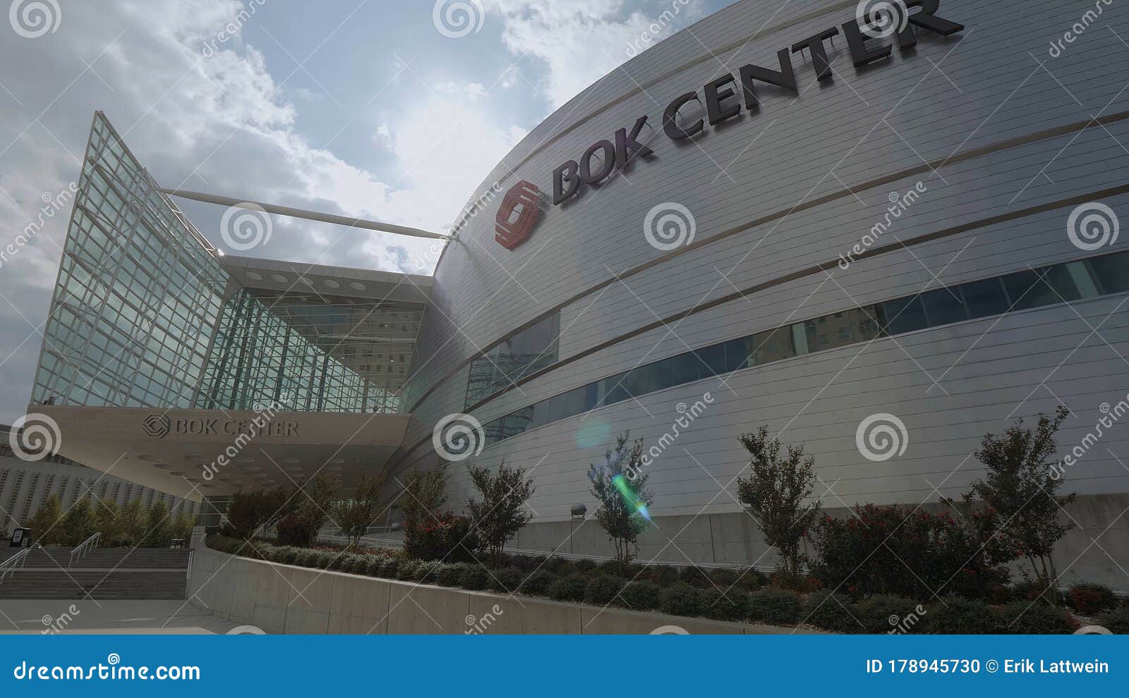 Famous Bok Center in Tulsa - TULSA-OKLAHOMA, OCTOBER 21, 2017 Editorial ...