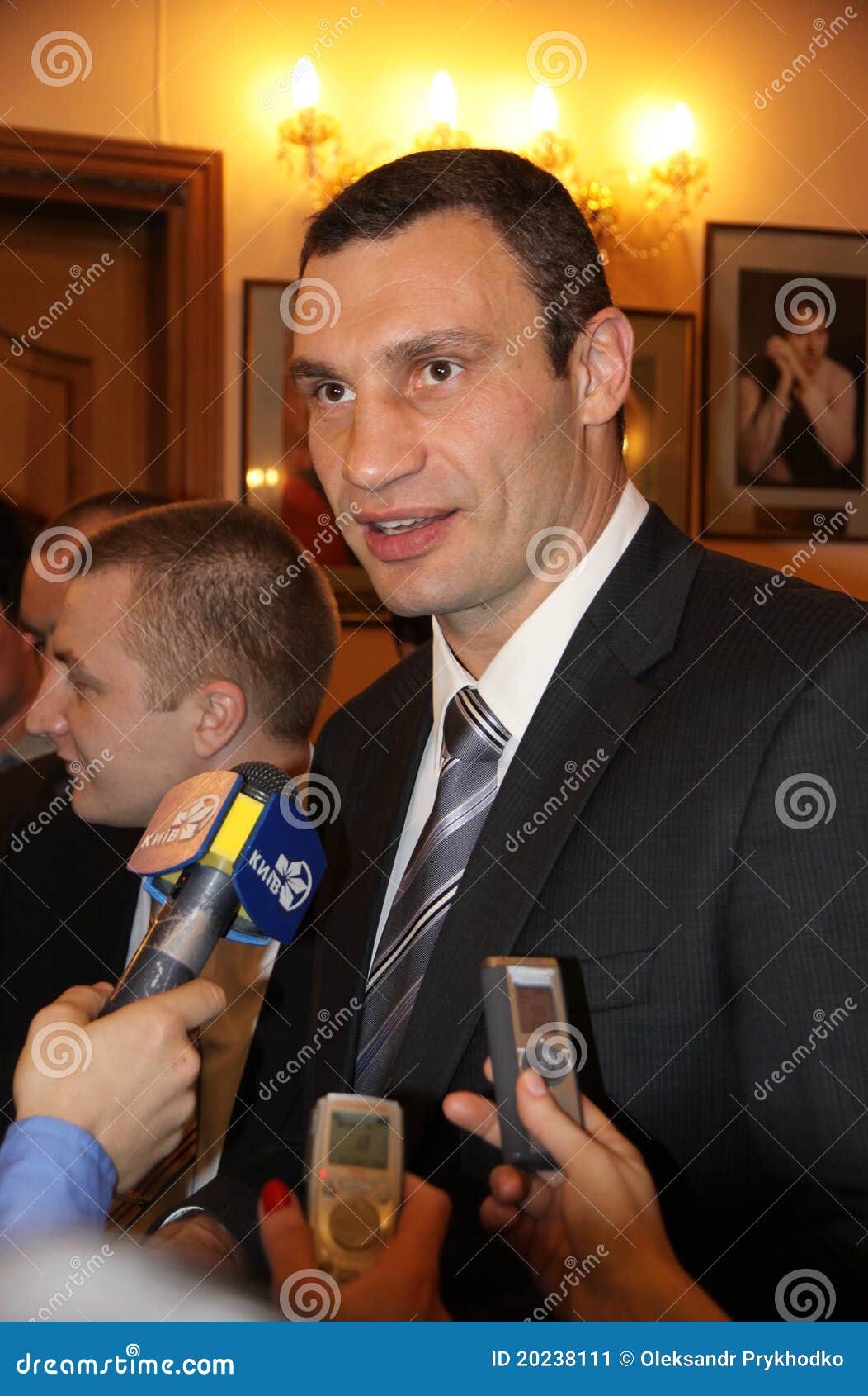 Famous Boxer Vitali Klitschko Editorial Photo - Image of crowd, emotion ...