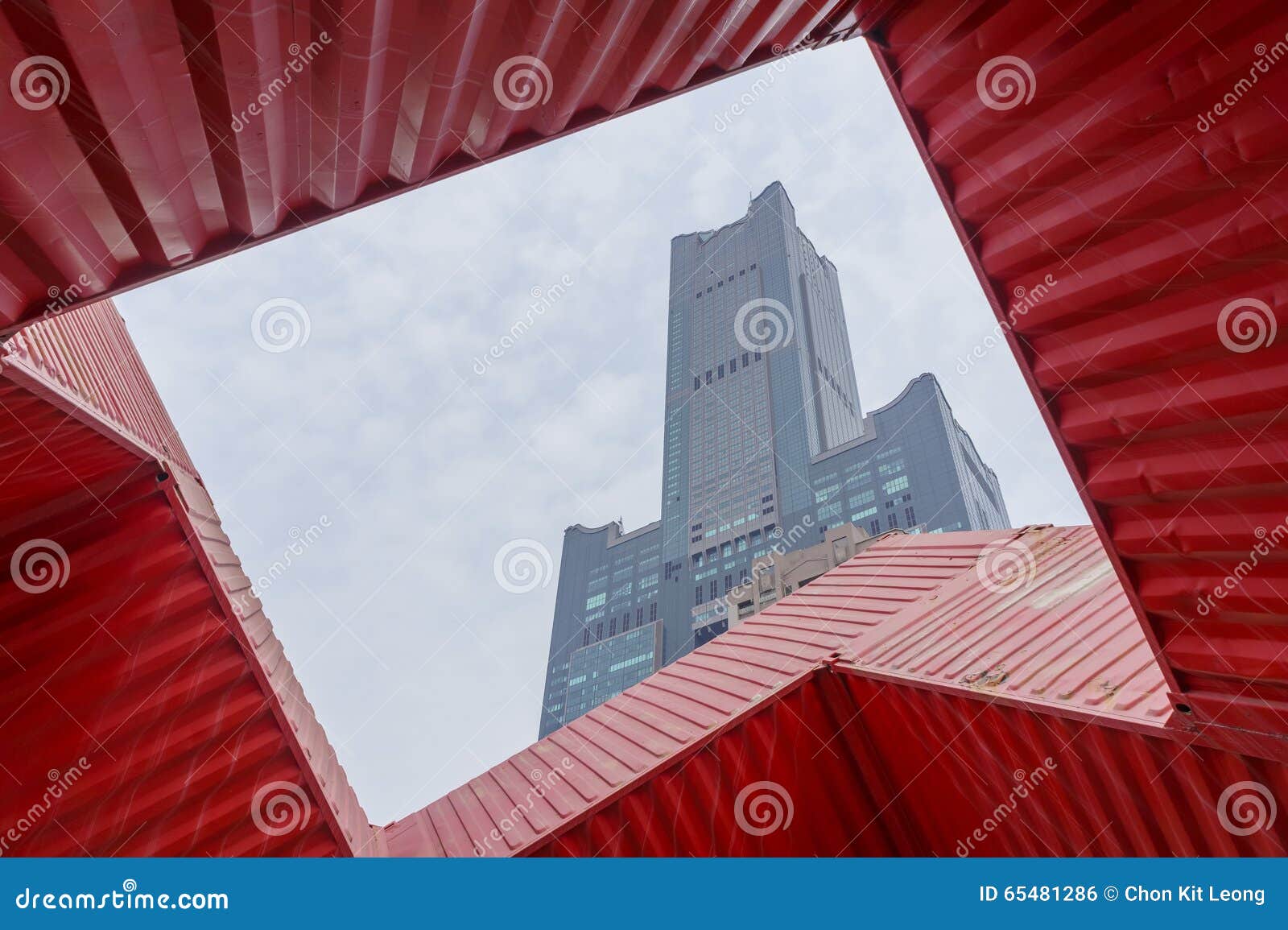 The Famous 85 Building in Kaohsiung Stock Photo - Image of building ...