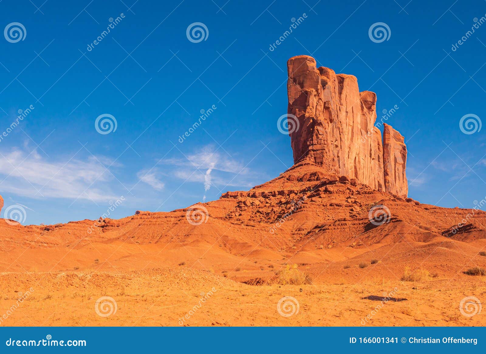 The Famous Buttes of Monument Valley, Utah, USA Stock Image - Image of ...