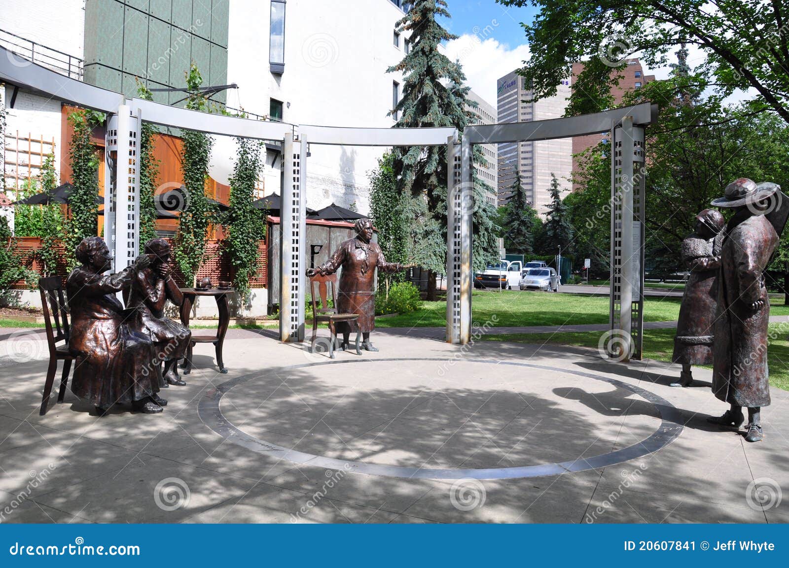 Famous Five statue editorial photo. Image of marryat - 20607841