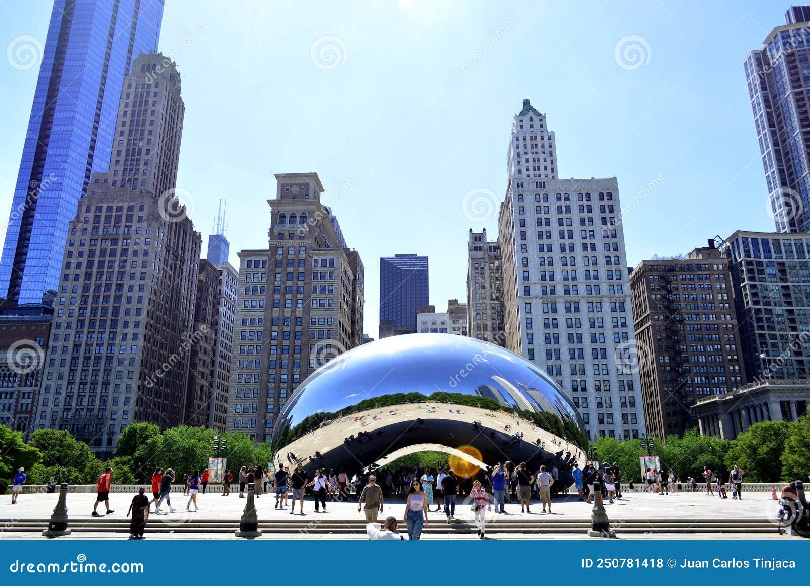 Famous Landmark, the Chicago Bean Editorial Stock Photo - Image of ...