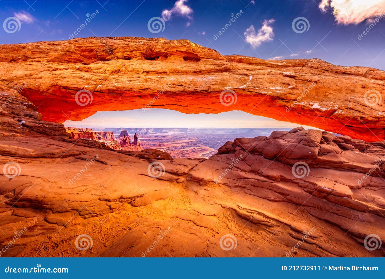 Famous Mesa Arch in the Arches National Park, Utah Stock Image - Image ...