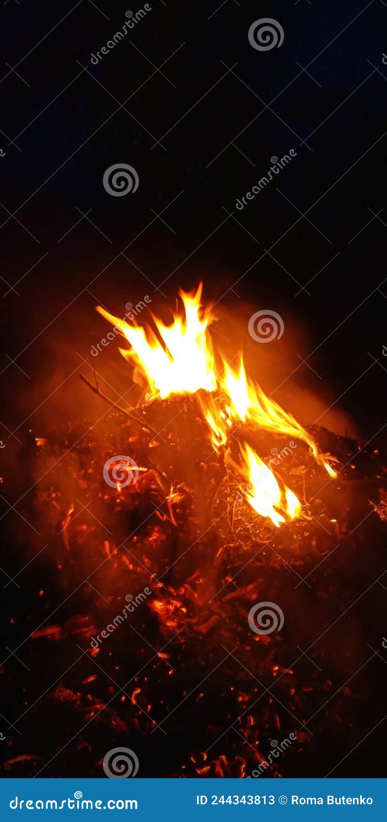 Famous Red Wildfire in the Darkness Stock Image - Image of dark ...