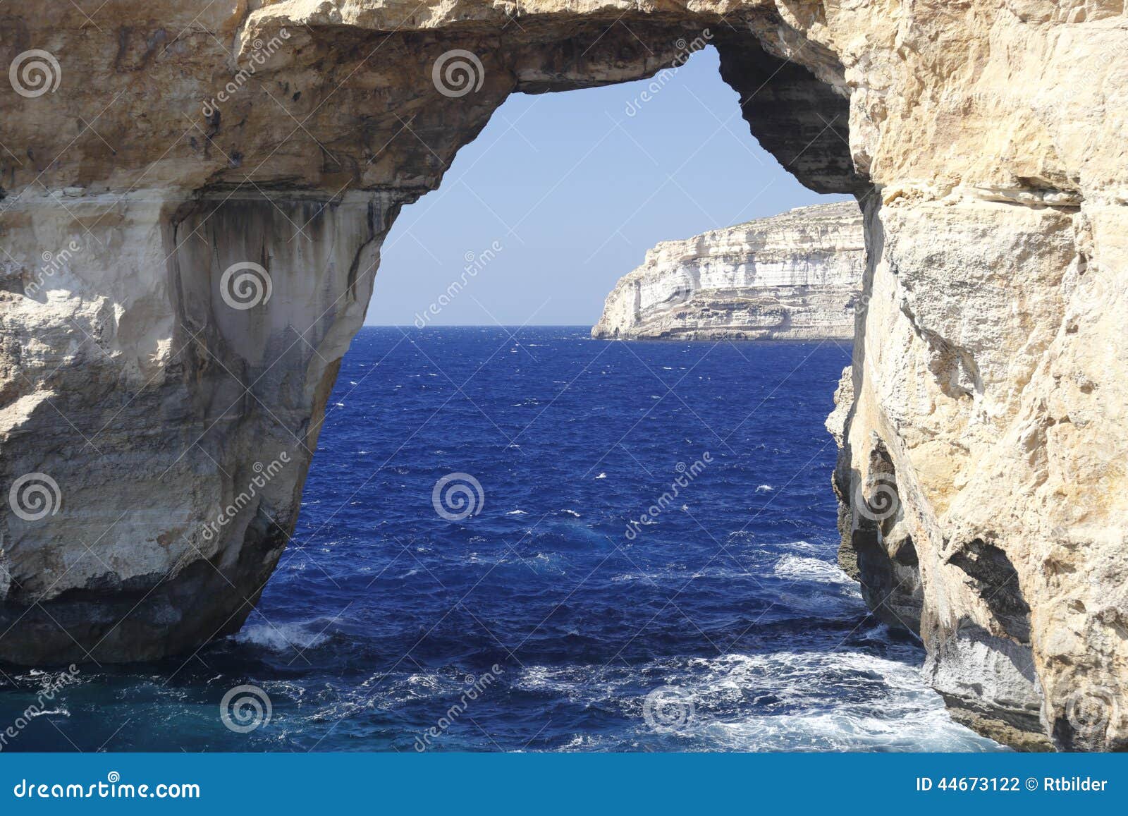 Famous Stone Arch of Island Stock Photo - Image of cliff, landscape ...