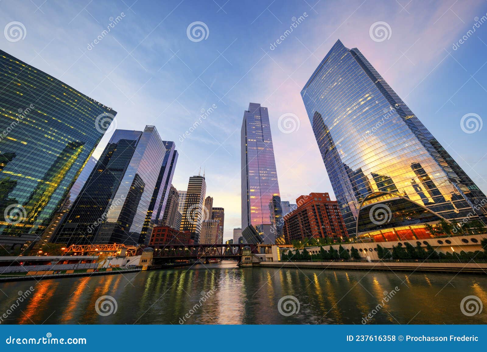 Famous View of Chicago in the Morning Stock Photo - Image of structure ...