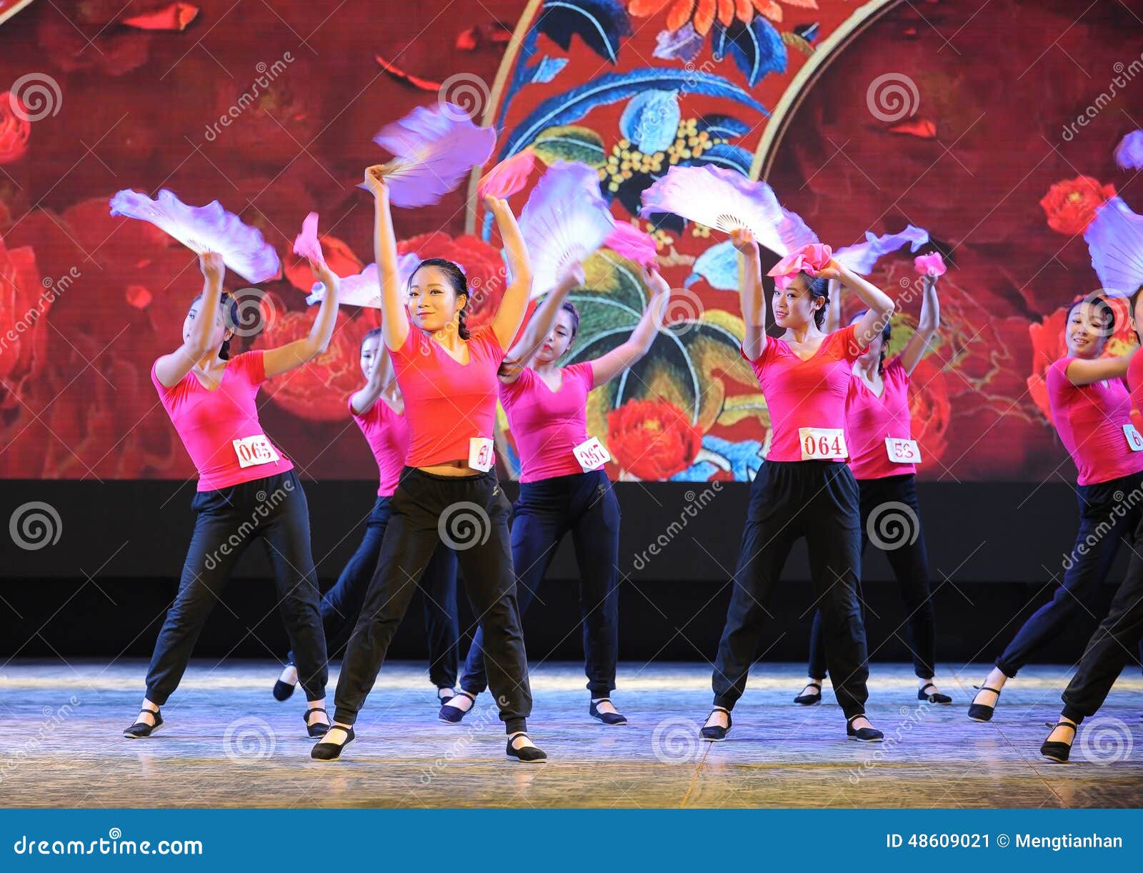 The Fan Dance Basic Skill-the National Dance Training Editorial Photo ...