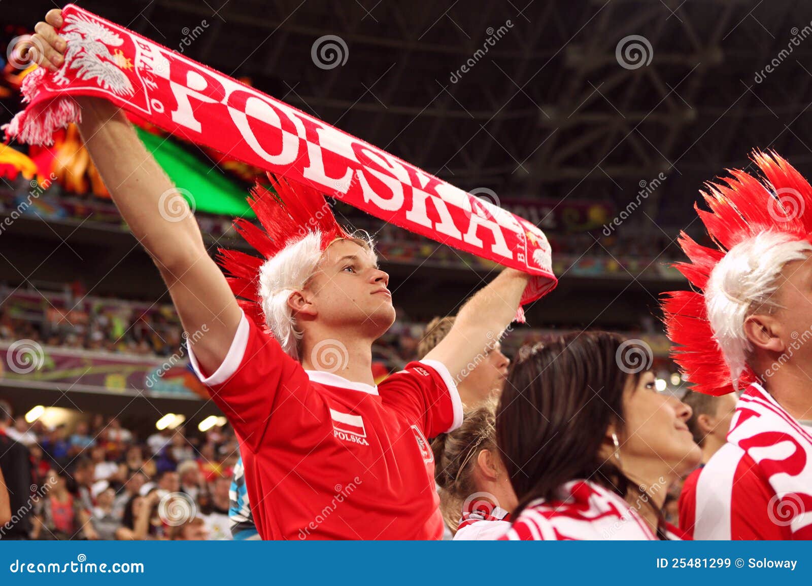 Fan de futebol de Poland imagem de stock editorial. Imagem de feliz ...