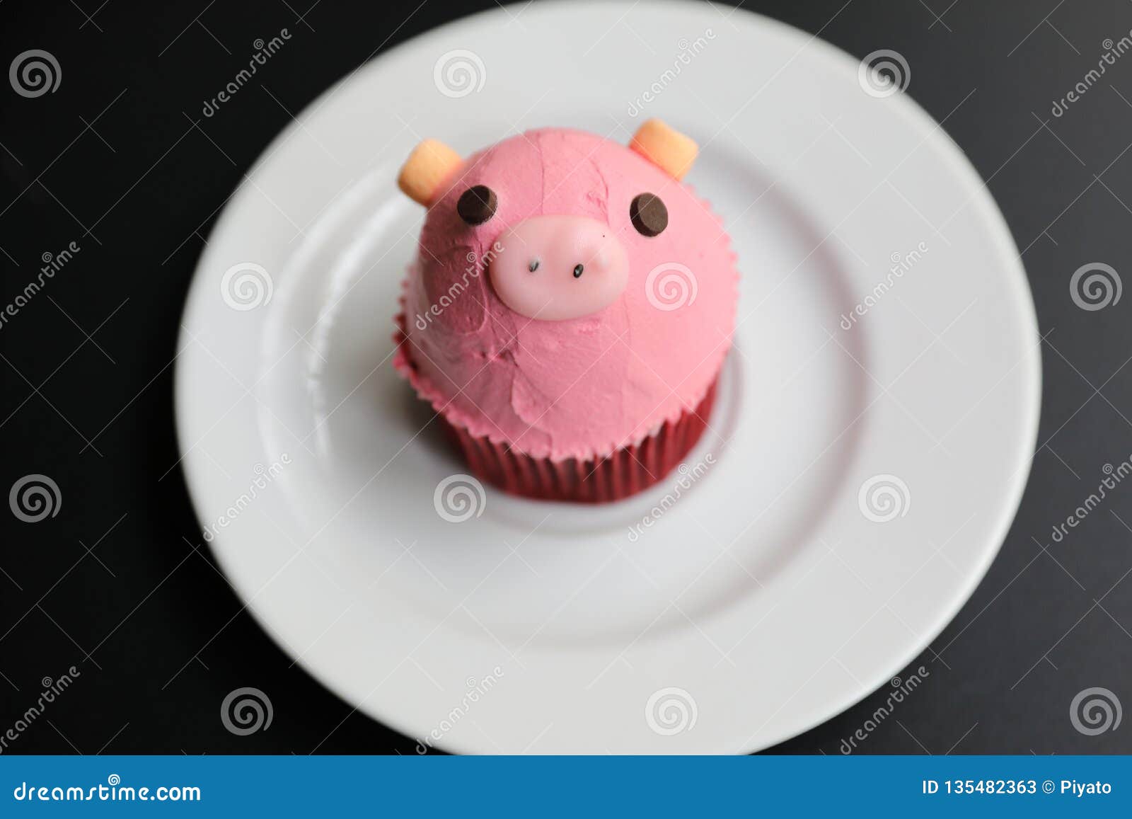 Fancy Cupcake Cute Pig Face Stock Image - Image of creative, card ...
