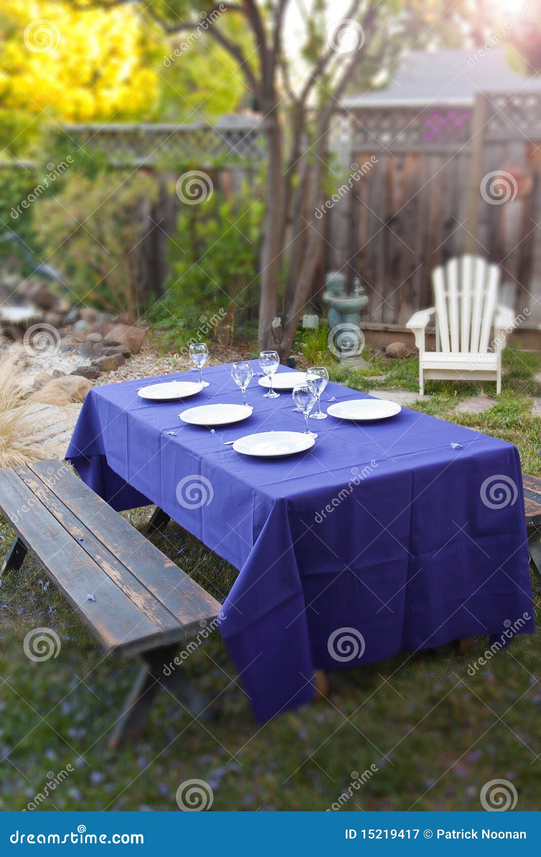 Fancy Table Setup in a Garden Stock Image - Image of flowers, dinner ...