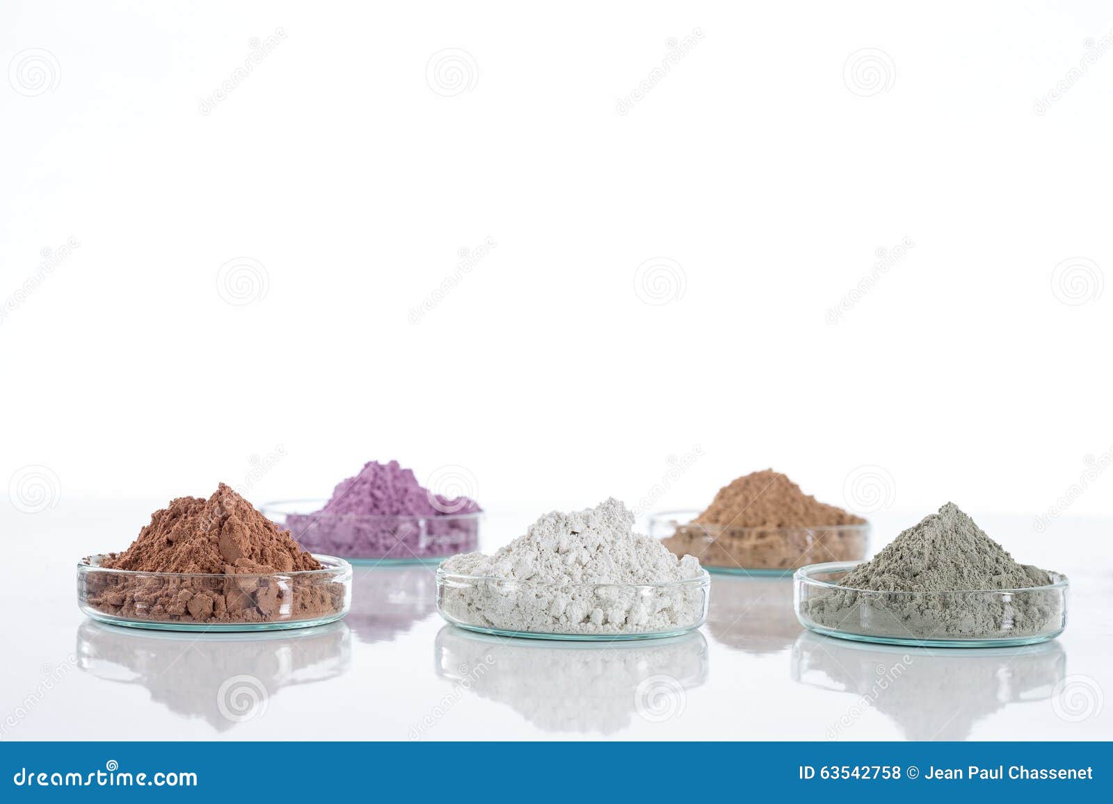 Fango Del Mar Muerto En Un Plato Foto de archivo - Imagen de seco ...