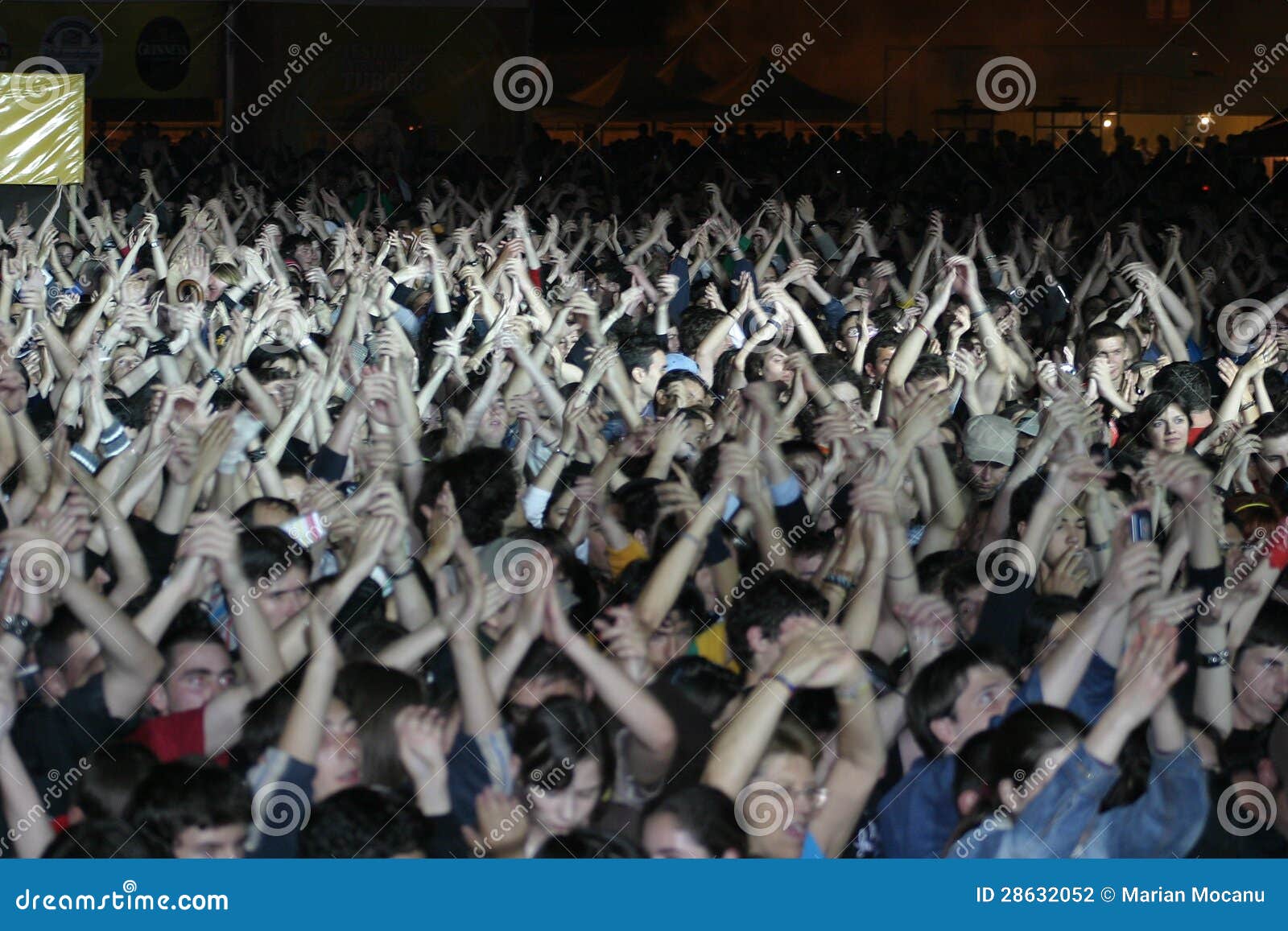 Fans editorial photography. Image of people, young, artists - 28632052