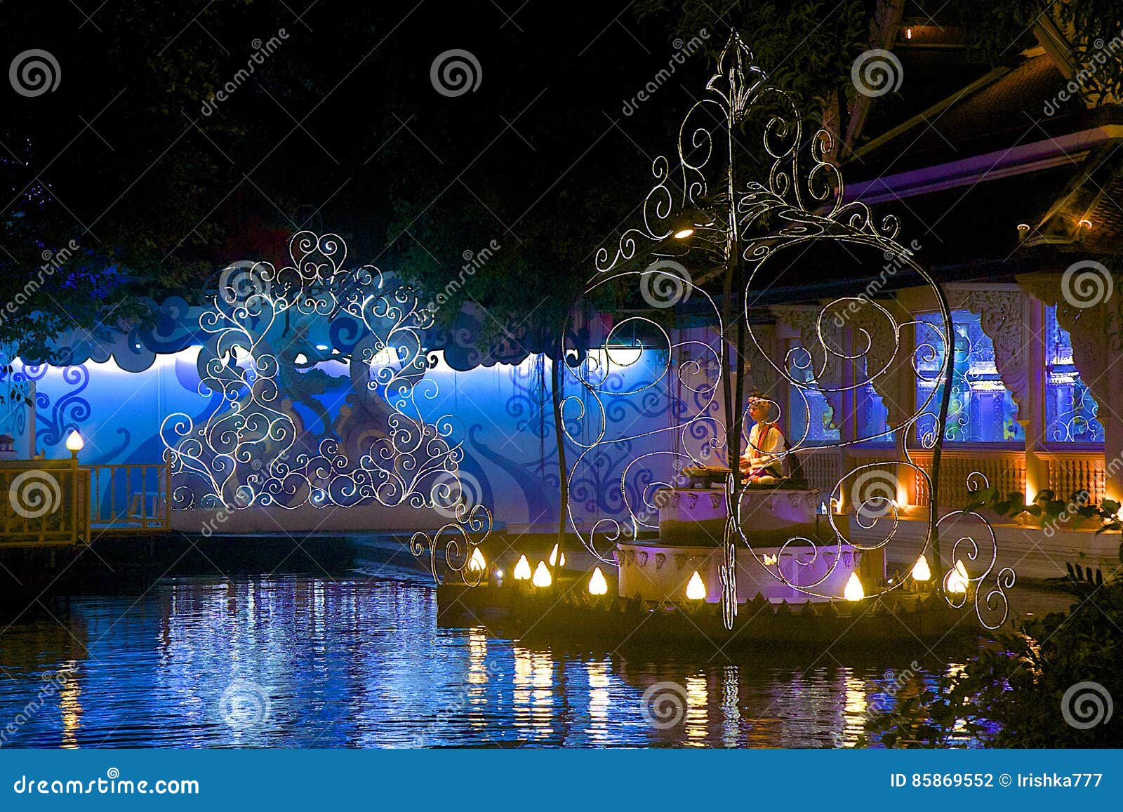 Fanta Sea-park, Phuket redactionele fotografie. Image of toon - 85869552