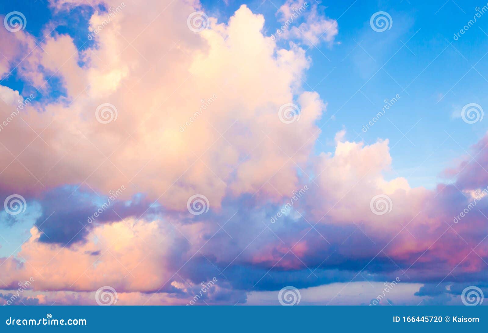 Fantastic View with Beauty Colorful of Dramatic Sky and Clouds in the ...