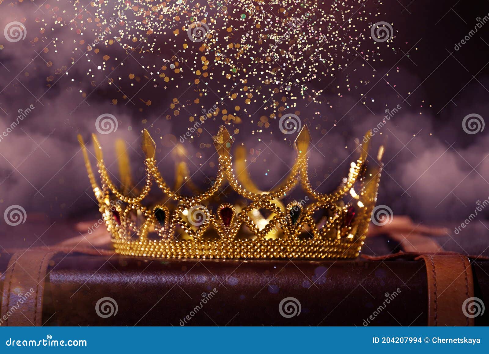 Magic Light Beams Stock Photo | CartoonDealer.com #35296842