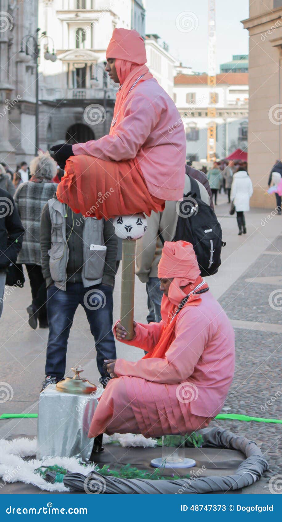 Faquir da rua foto de stock editorial. Imagem de arte - 48747373