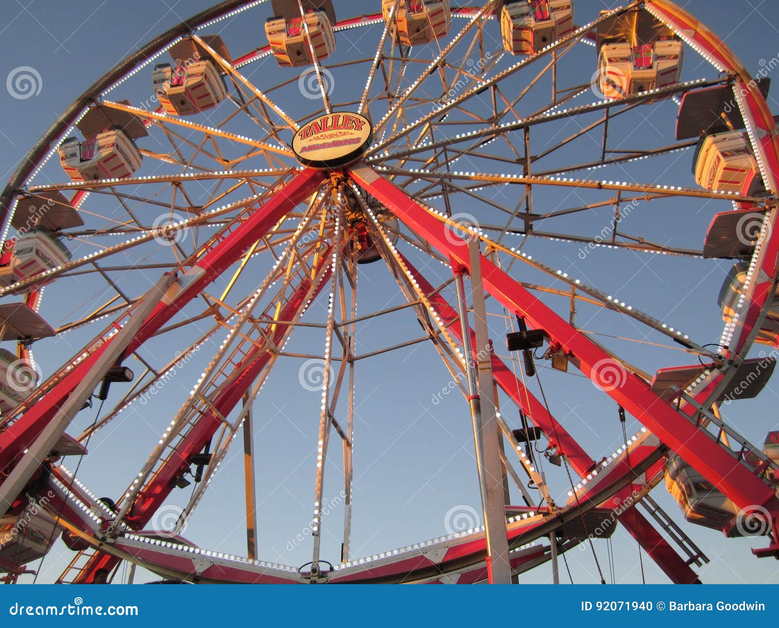 Fariswheel editorial image. Image of spin, amusement - 92071940