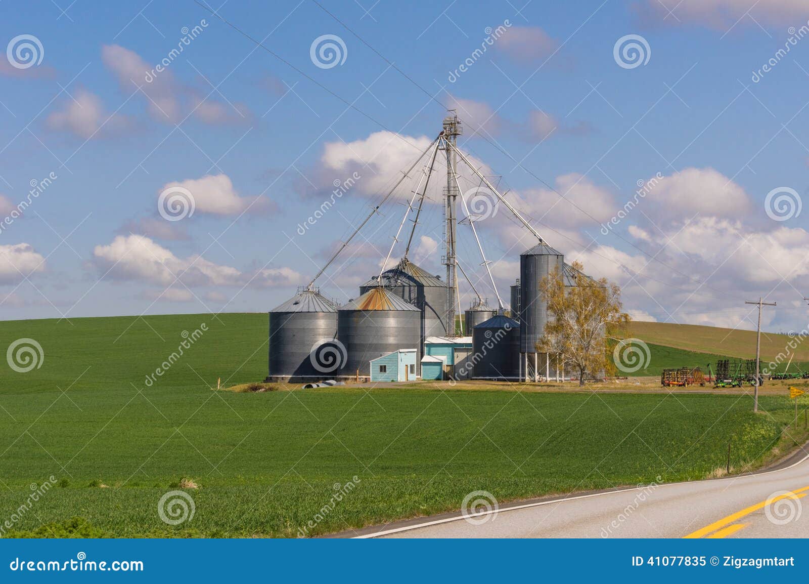 Farm with Grain Storage Silos Stock Image - Image of grainary, elevator ...