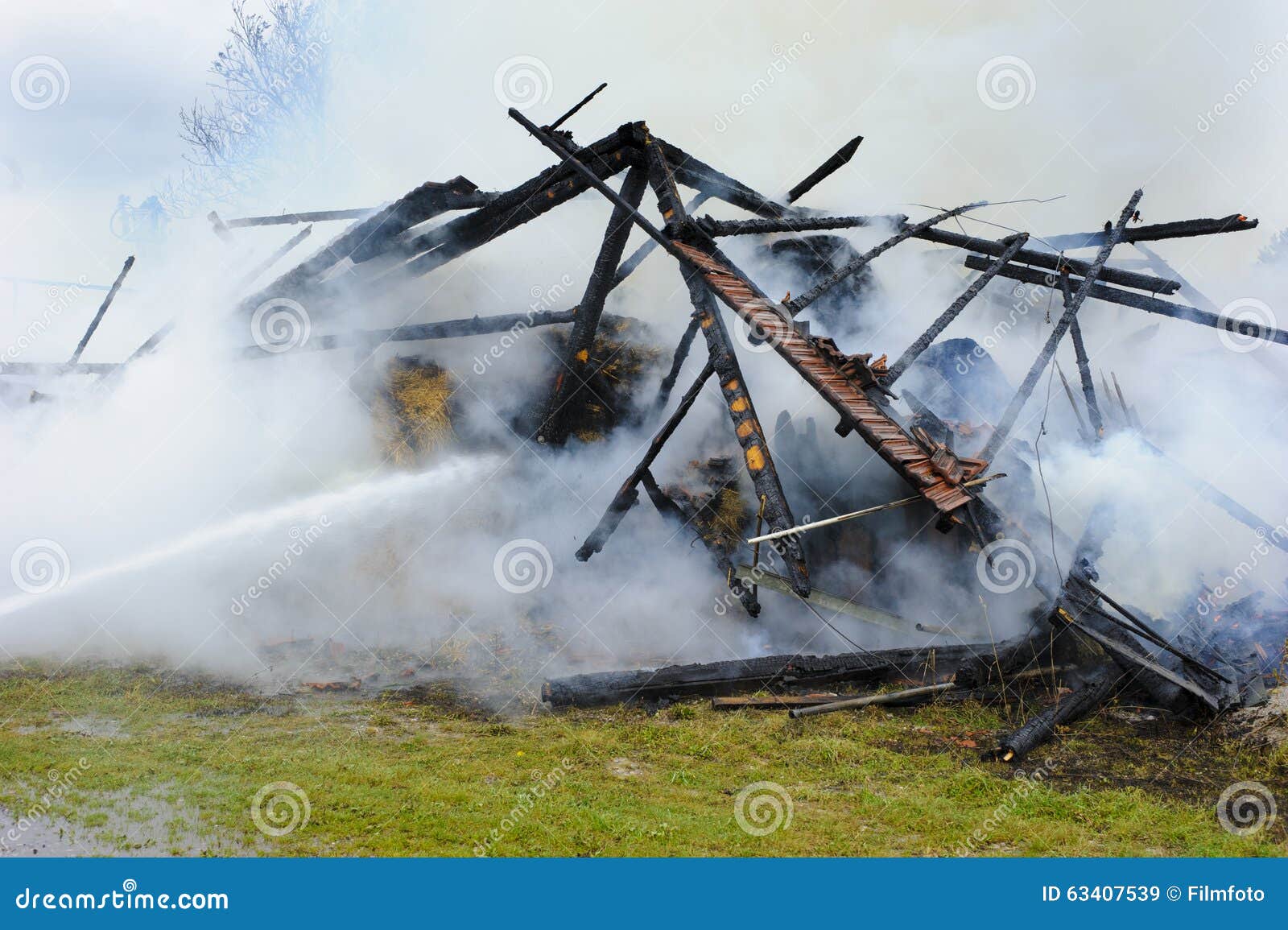 Farm House Burns Down by Fire Stock Image - Image of disaster, heat ...
