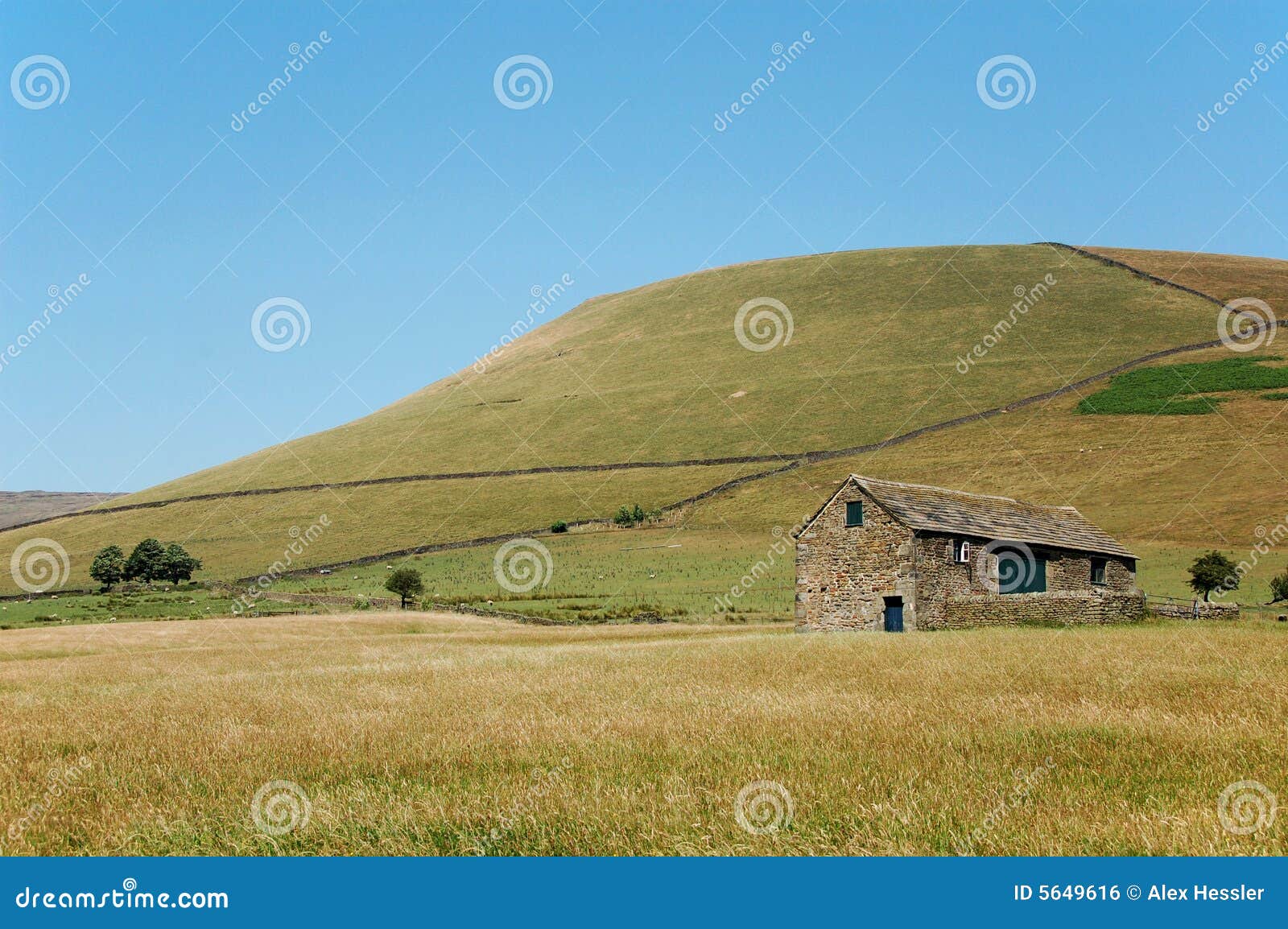Farm house in Edale stock photo. Image of empty, house - 5649616
