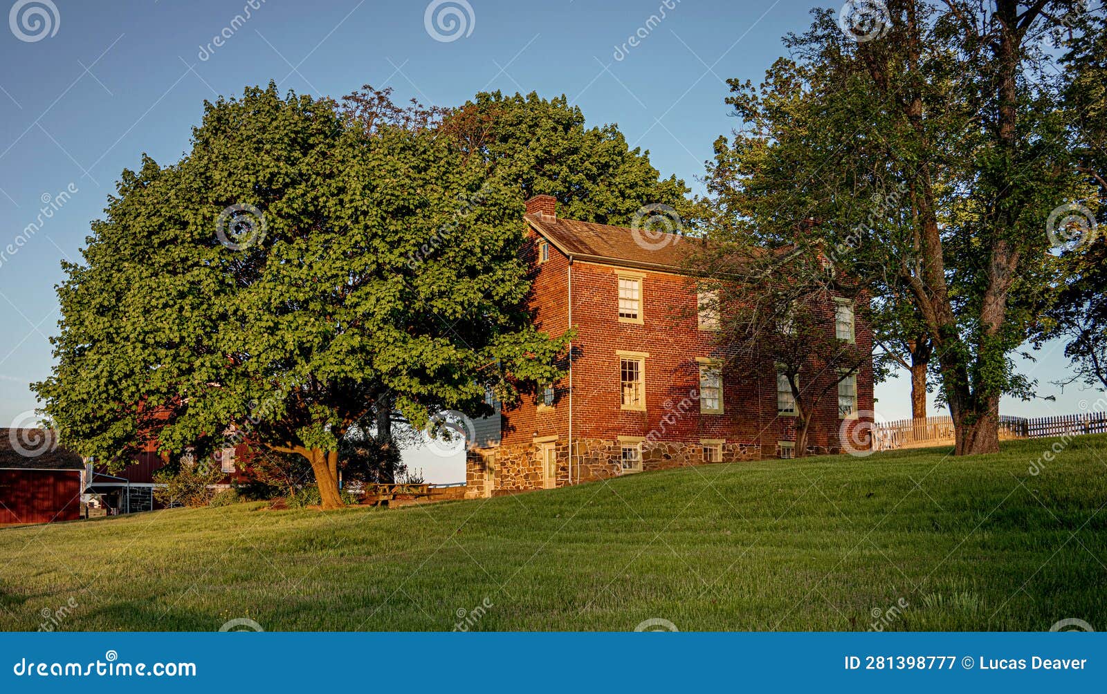 Farm House at Sunrise in Gettysburg Stock Image - Image of pennsylvania ...