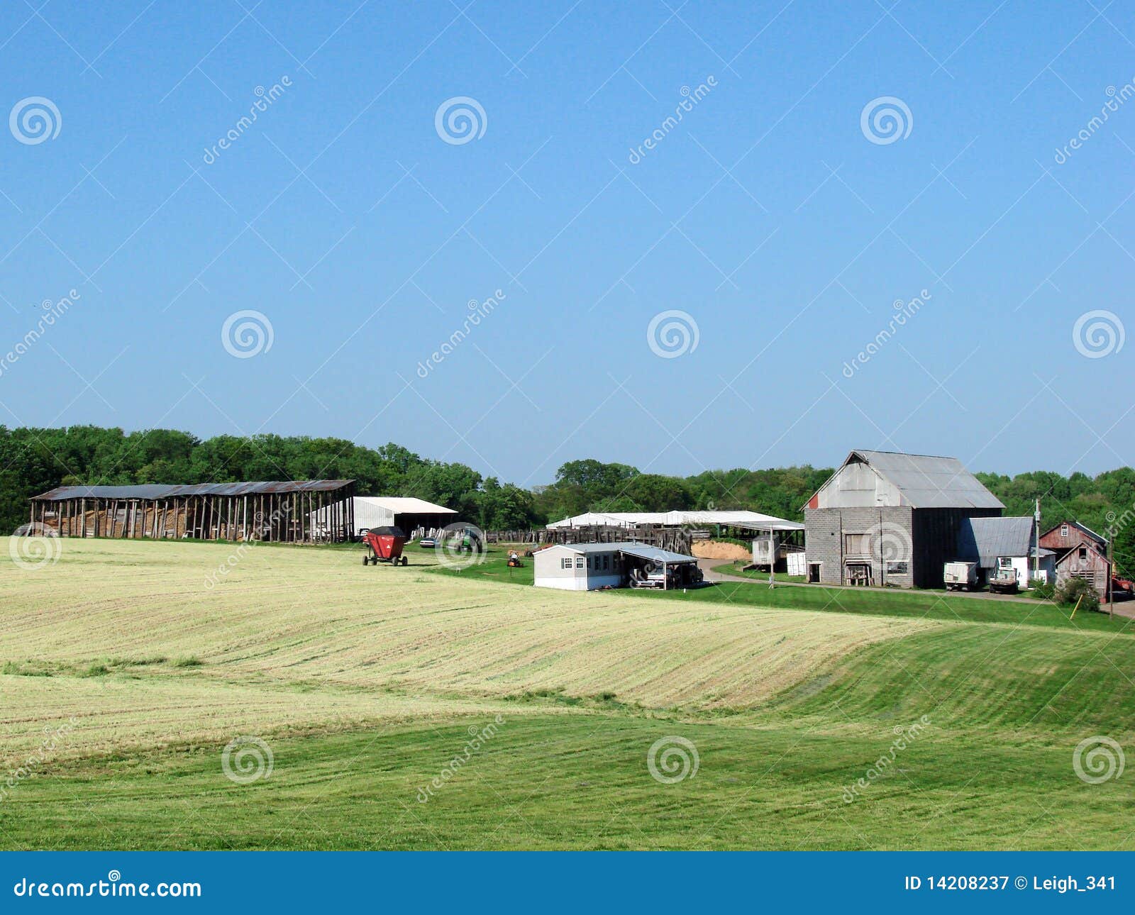 Farm in Maryland stock image. Image of house, barn, foliage - 14208237