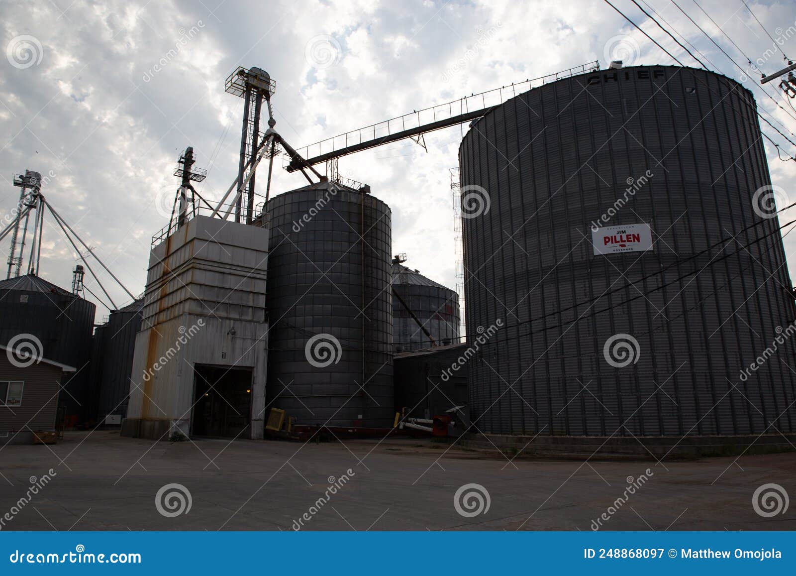 Farm Produce Storage System. a Modern Community Grain Elevator with a ... Farm Produce Storage System. a Modern Community Grain Elevator with a ...