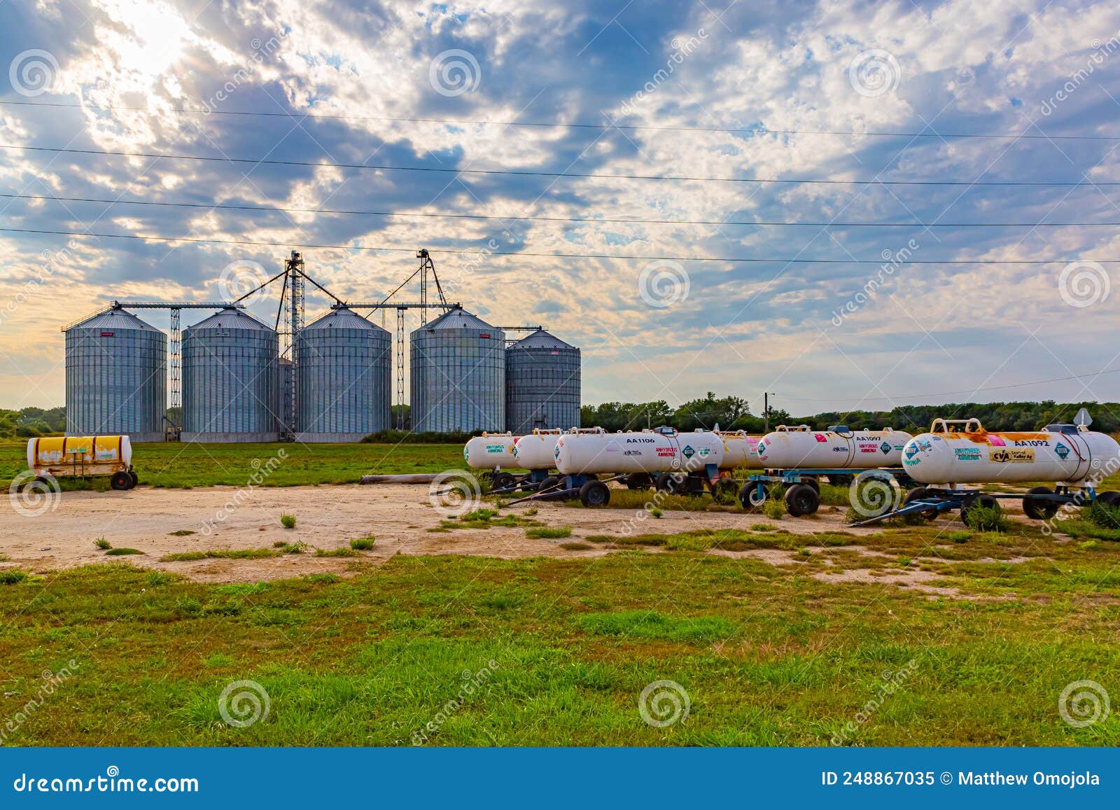 Farm Produce Storage System. Modern Grain Elevator Editorial Image ... Farm Produce Storage System. Modern Grain Elevator Editorial Image ...