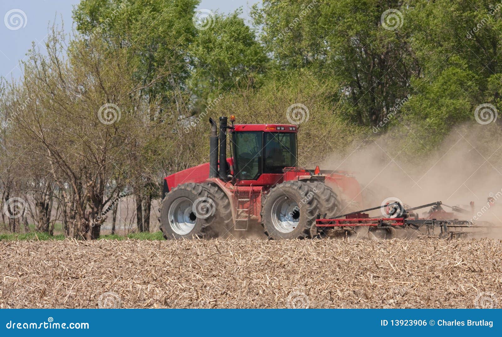 Farm Tractor stock photo. Image of country, dust, machinery - 13923906