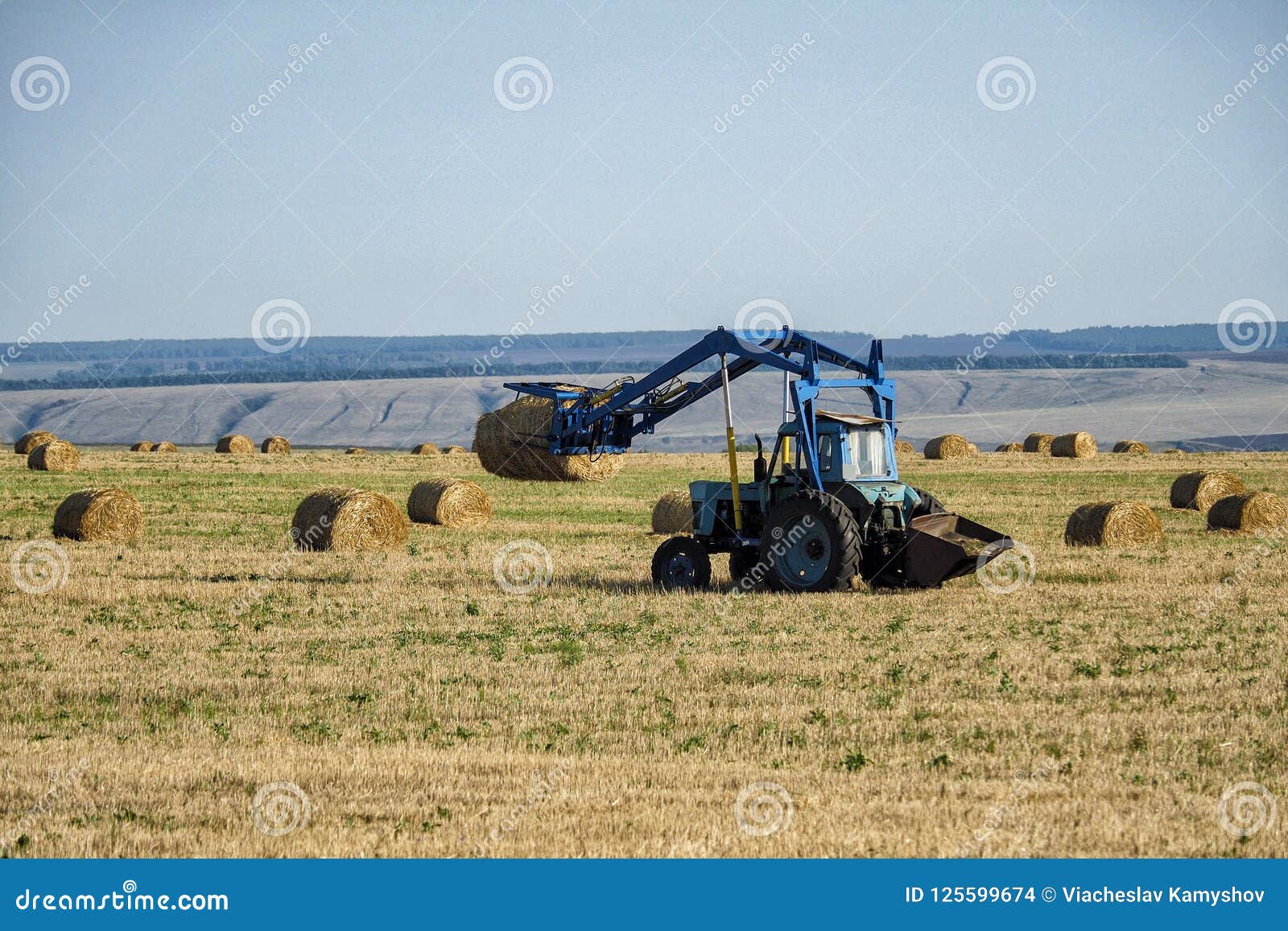 Farm Work in Autumn on the Field Stock Photo - Image of crop, horizon ...