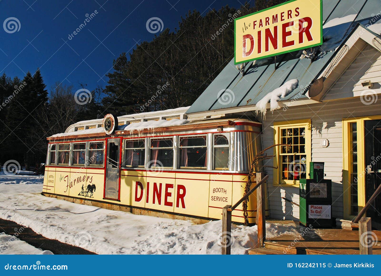 The Farmers Diner in Winter Editorial Image - Image of diner, exterior ...