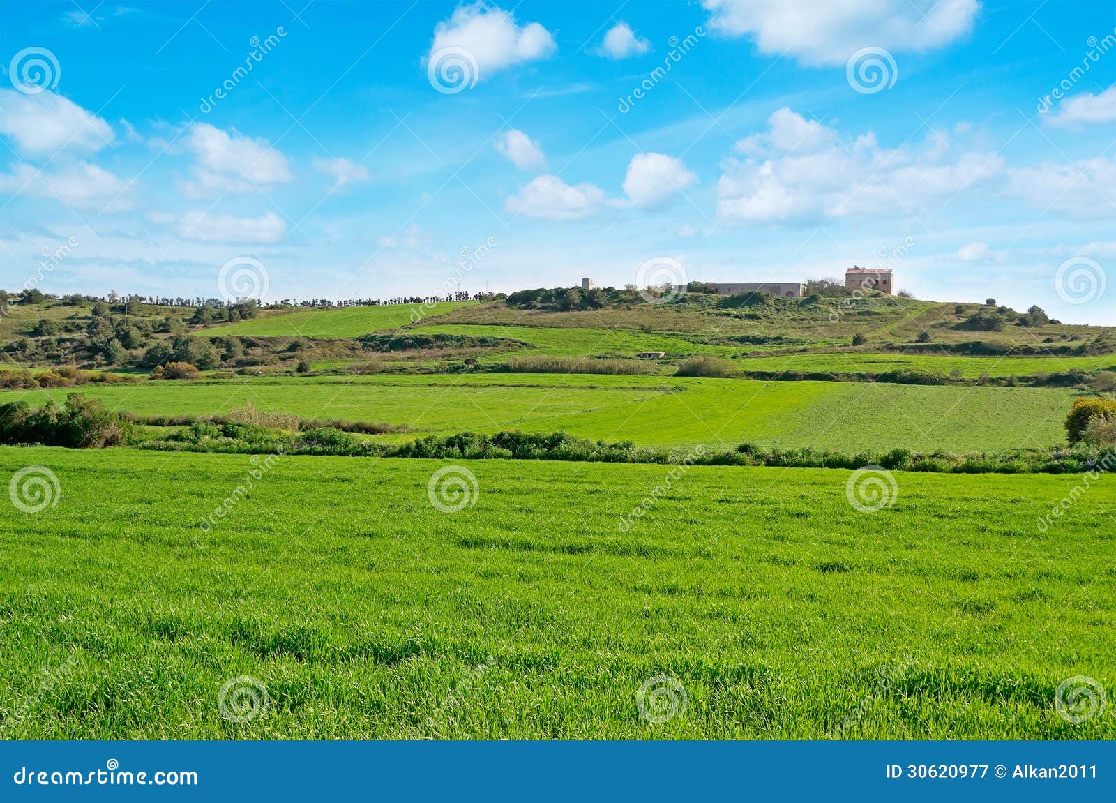 Farmhouse in a field stock image. Image of farm, picturesque - 30620977