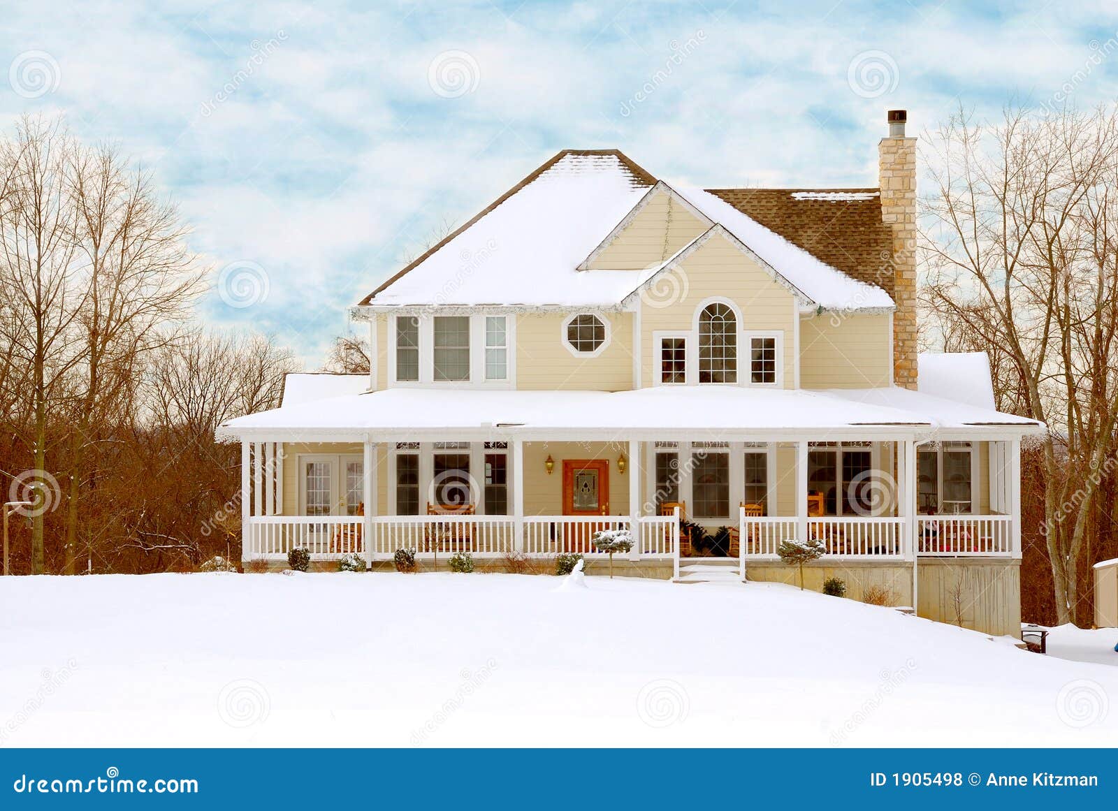 Farmhouse in Winter stock photo. Image of gracious, building - 1905498
