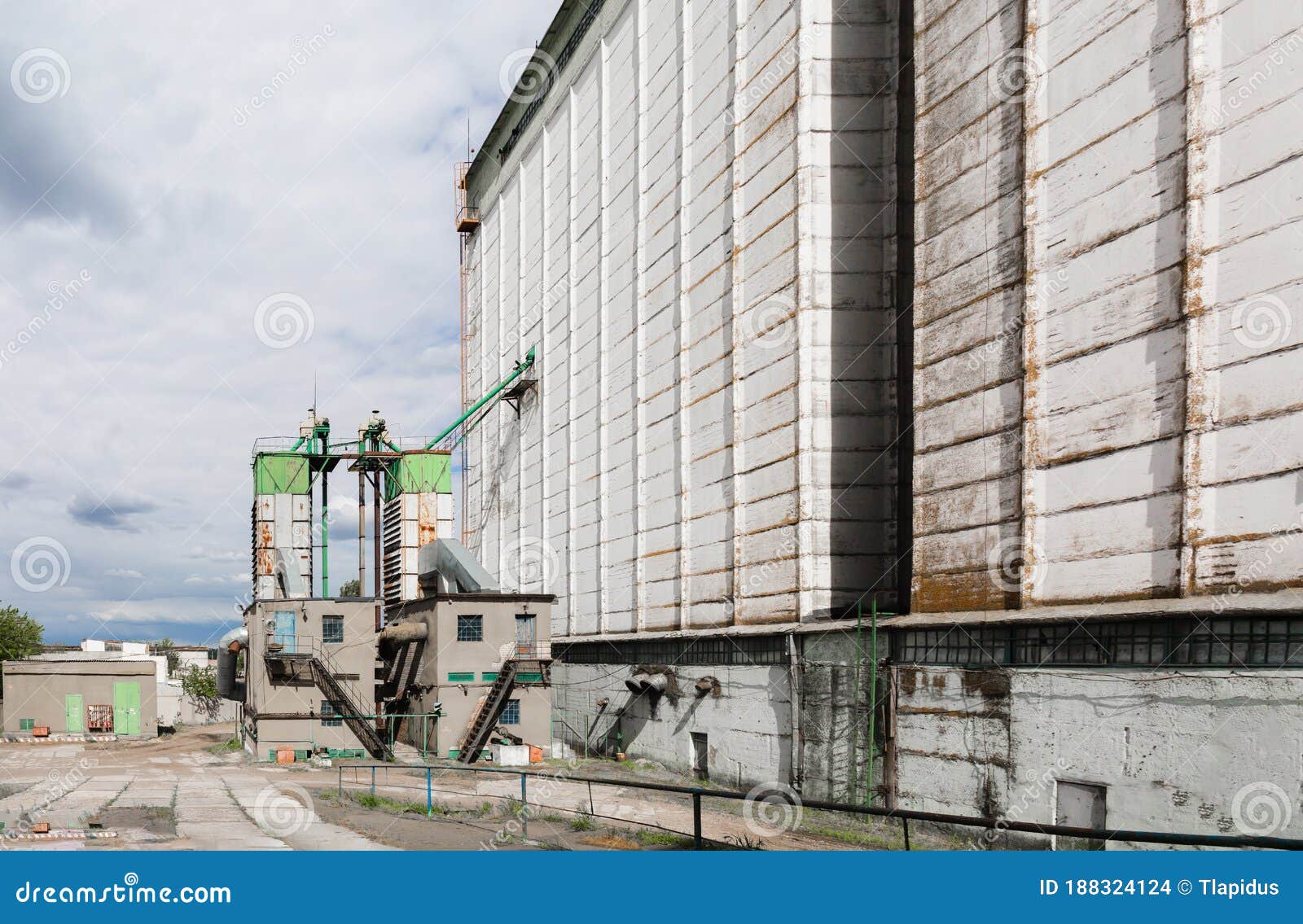 Farming Elevator and Granary Stock Photo - Image of mill, landmark ...