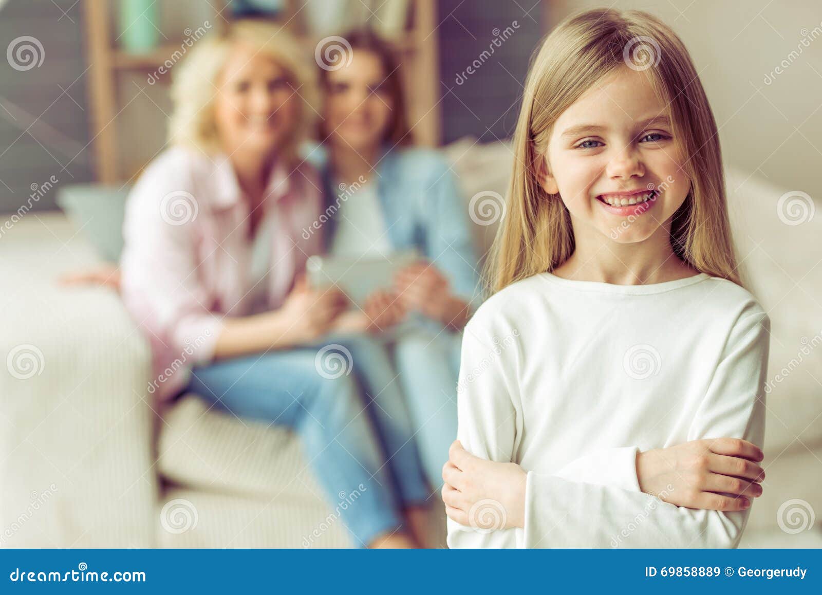 Farmor Mamma Och Dotter Fotografering För Bildbyråer Bild Av Igen