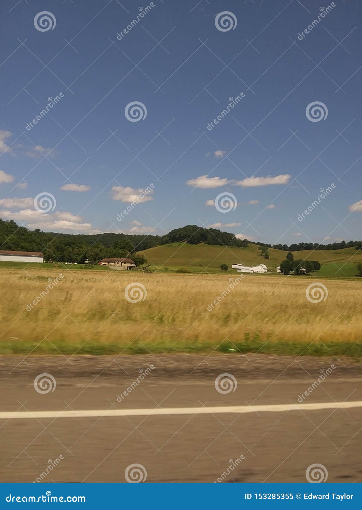 Farms in Ohio stock image. Image of ohio, fields, grass - 153285355