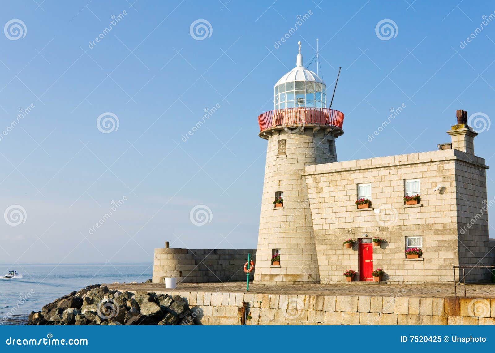Faro Al Porto Di Howth in Irlanda Immagine Stock - Immagine di ...