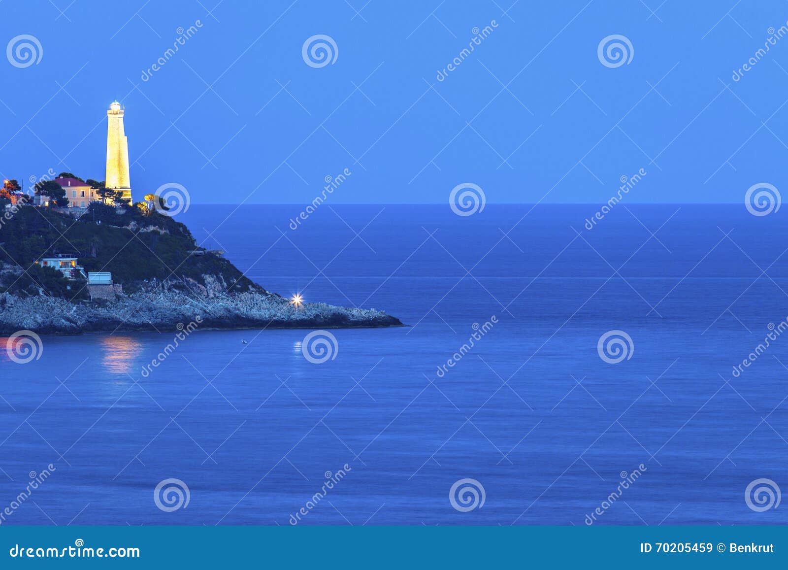 Faro De Cap Ferrat En El Santo Jean Cap Ferrat Imagen de archivo ...