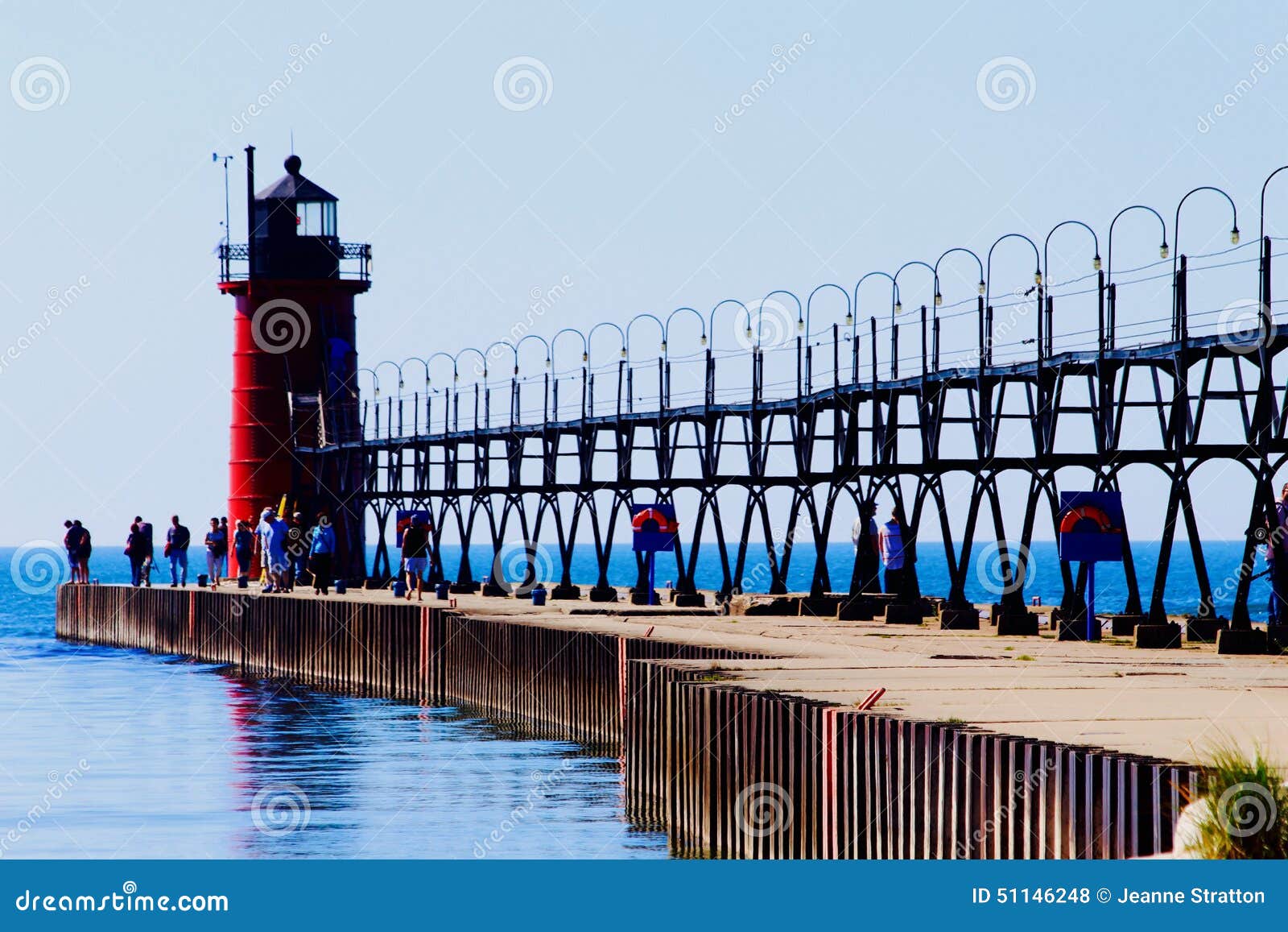 Faro di lago Michigan fotografia stock. Immagine di michigan - 51146248