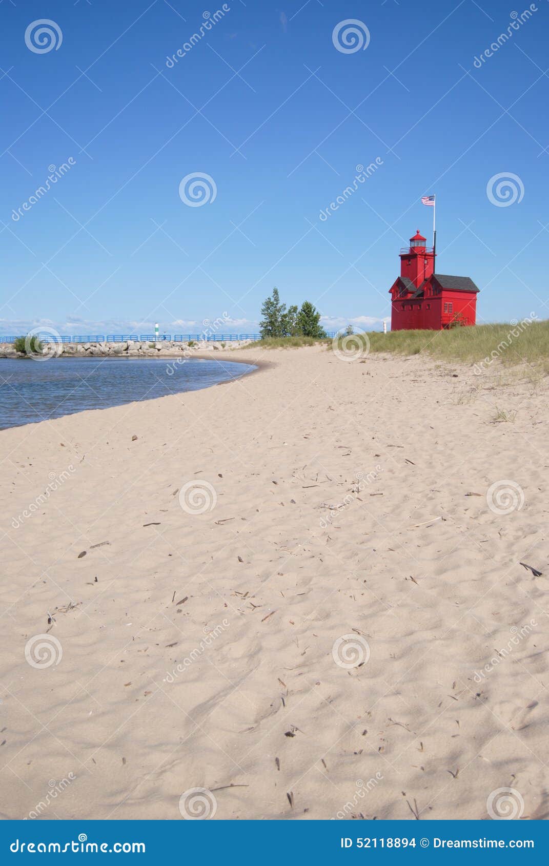 Faro di lago Michigan fotografia stock. Immagine di pilastro - 52118894