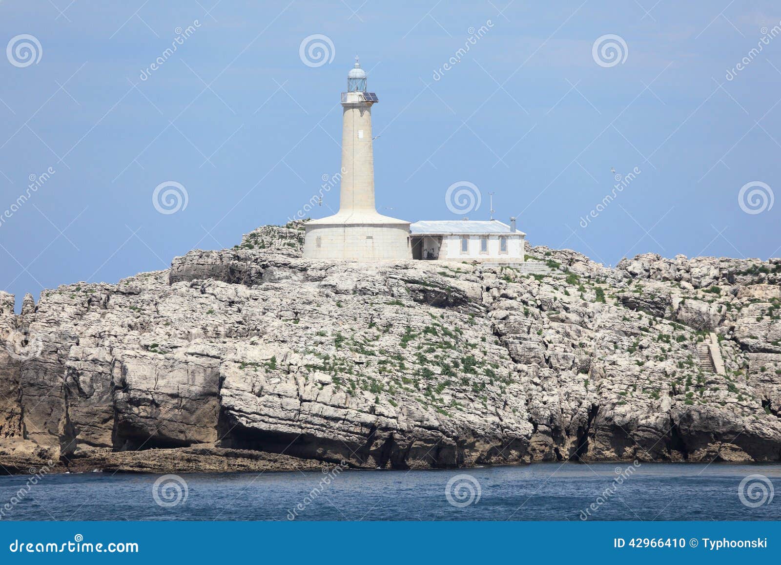 Faro En Santander, Cantabria, España Foto de archivo - Imagen de costa ...