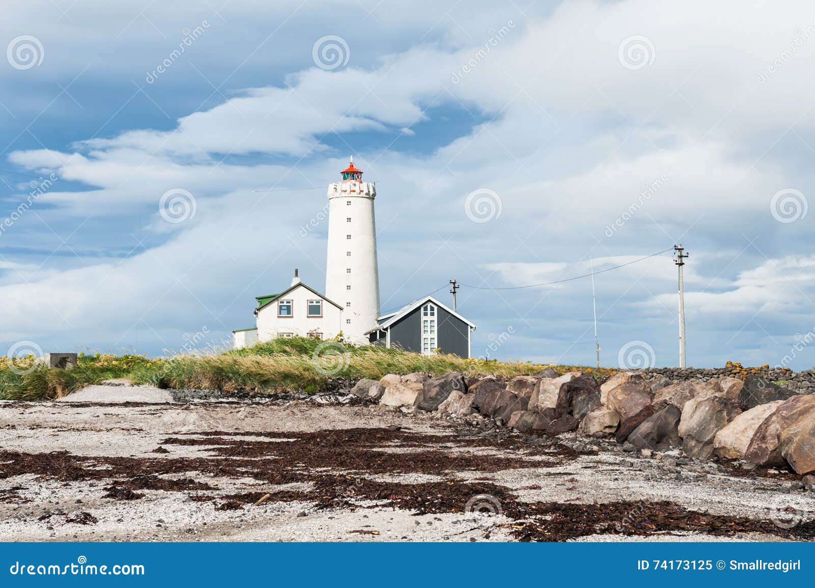 Faro a Reykjavik, Islanda immagine stock. Immagine di festa - 74173125