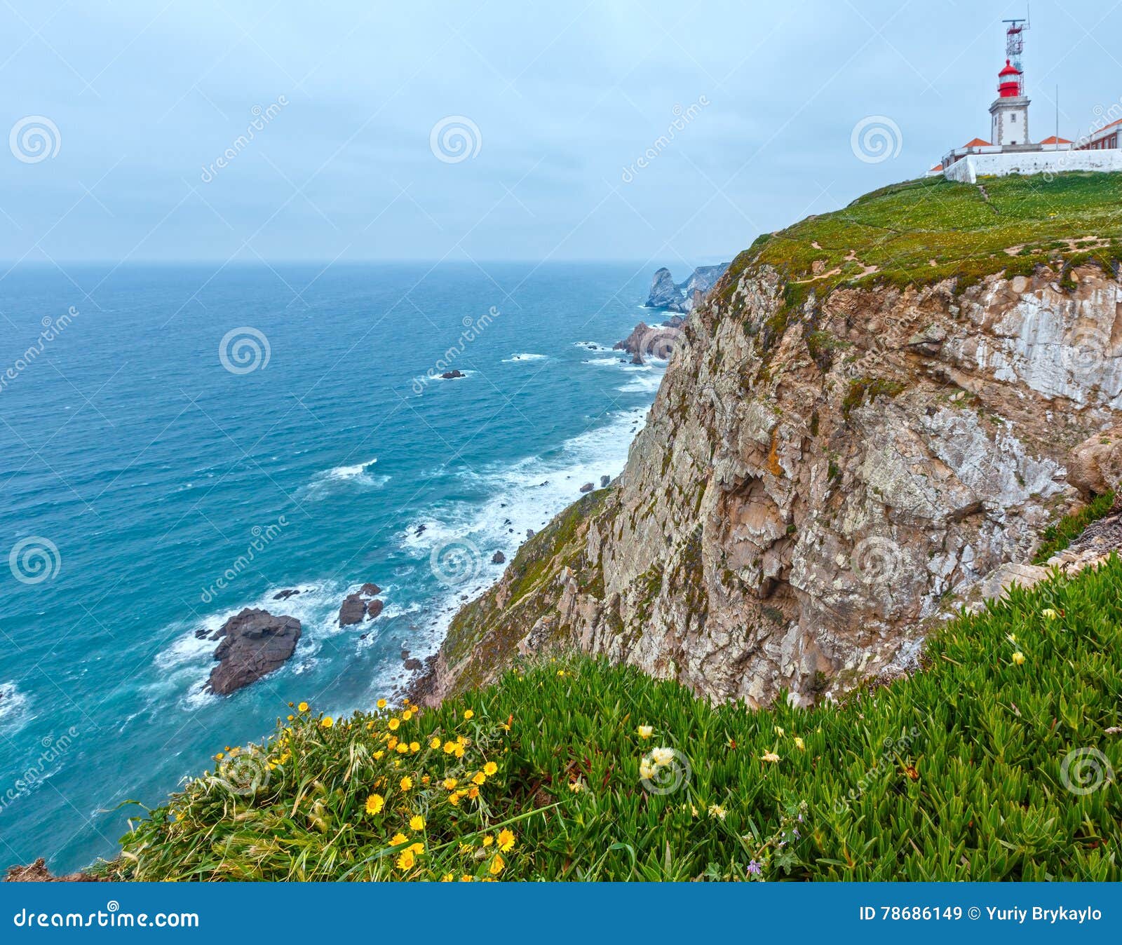 Faro Su Capo Roca, Portogallo Immagine Stock - Immagine di costruzione ...