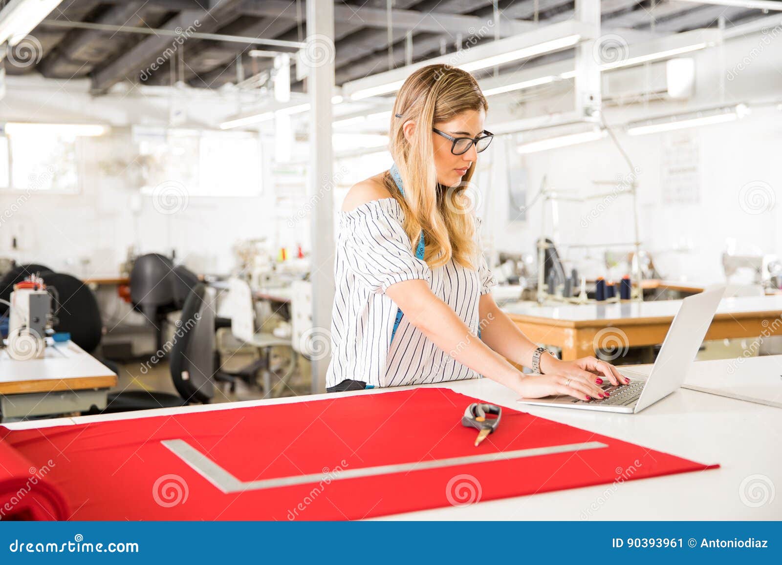 Fashion Designer Using a Laptop Stock Image - Image of pretty, clothing ...