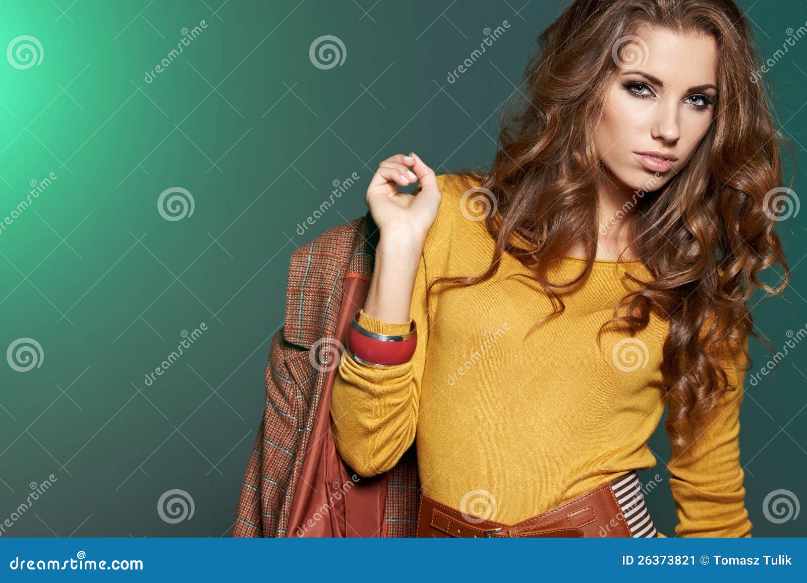 Fashion Model in Autumn Clothes Stock Image - Image of pose, coat: 26373821