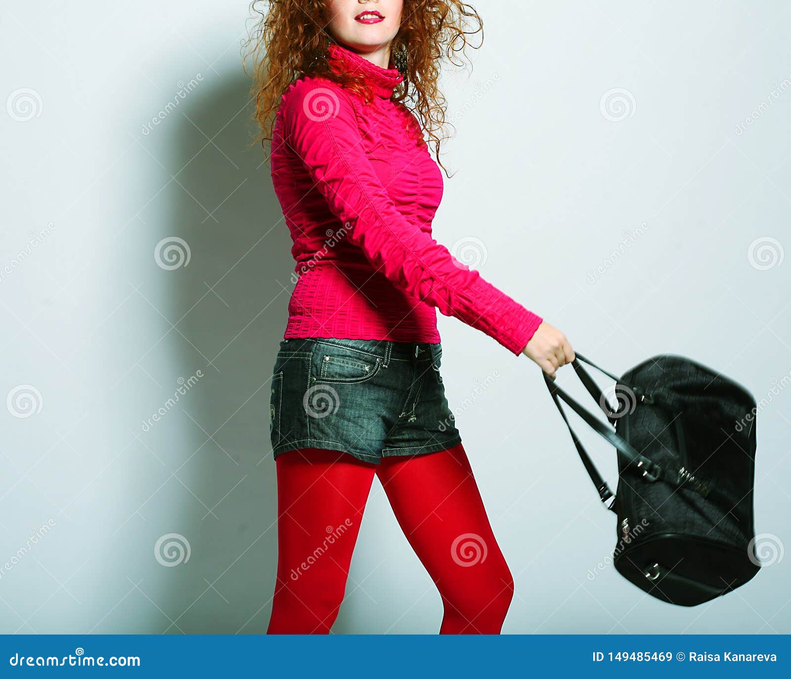 Model with Bag. Posing in the Studio Stock Image - Image of beauty ...