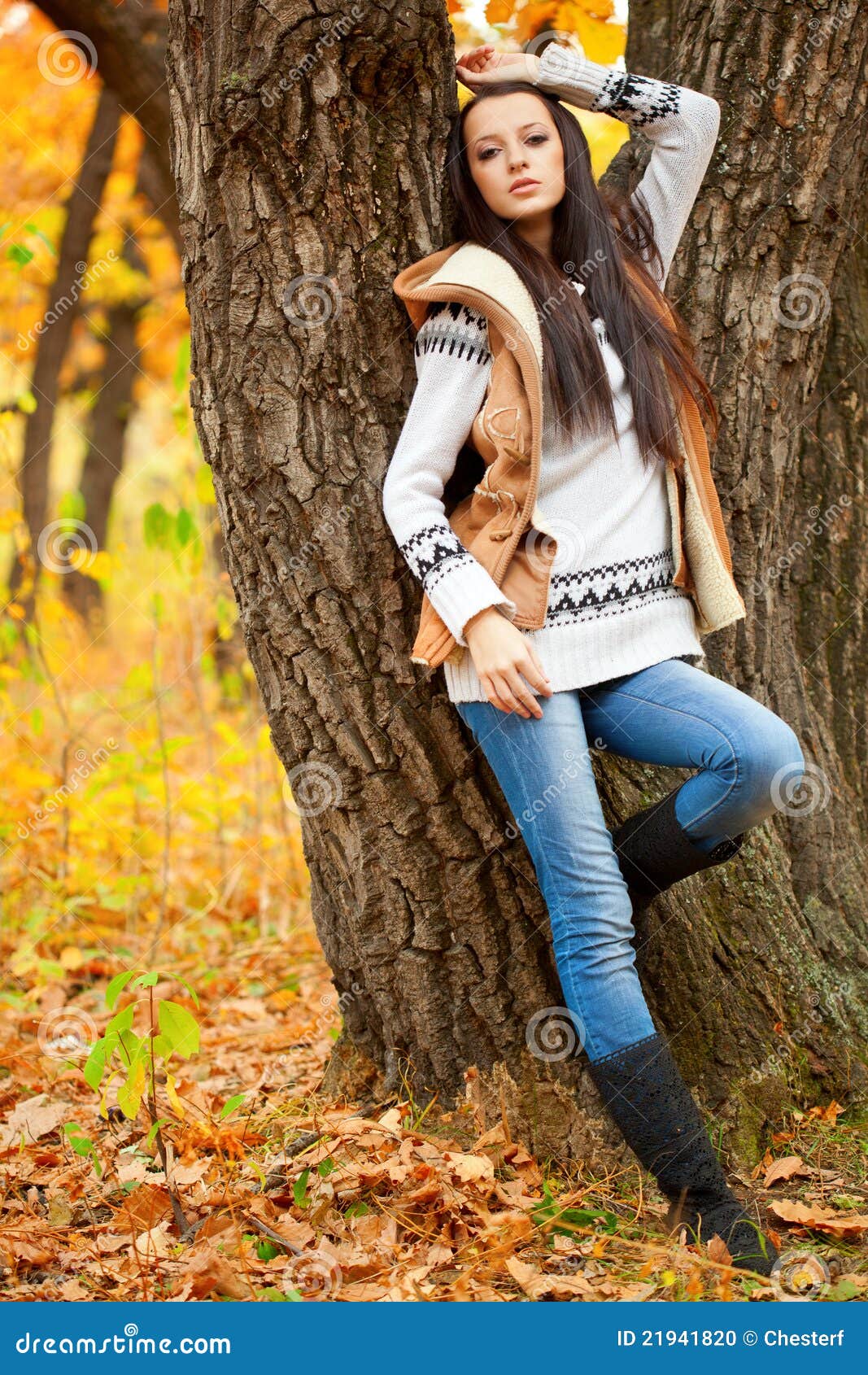 Fashion Model Near Tree in Autmn Park Stock Photo - Image of golden ...