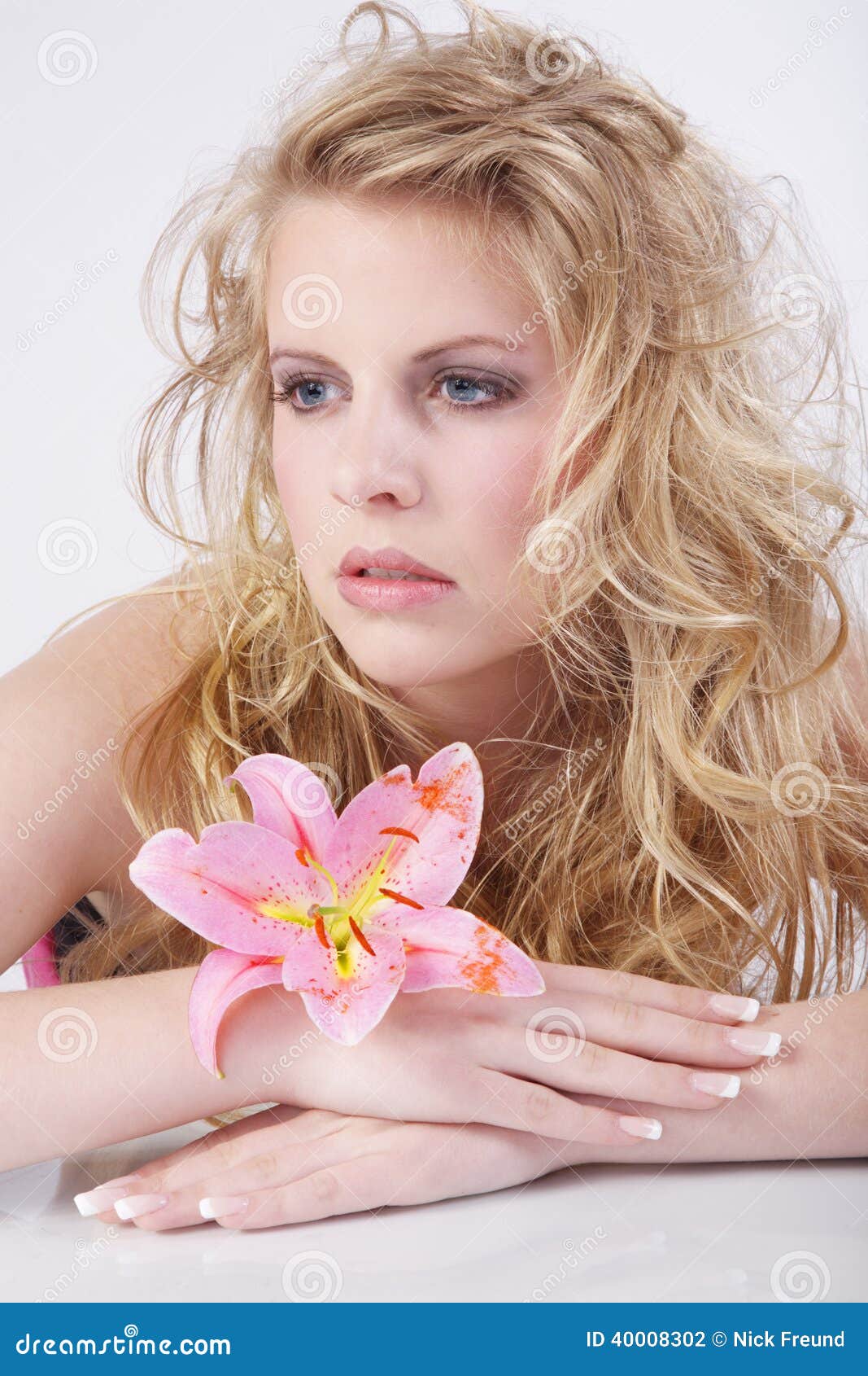 Fashion Model in Pink Style Stock Photo - Image of lipstick, girl: 40008302