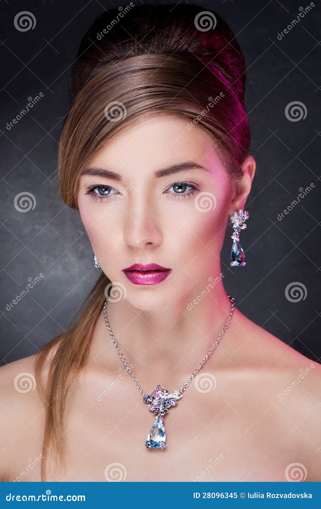 Fashion Model Posing in Exclusive Jewelry Stock Image - Image of ...